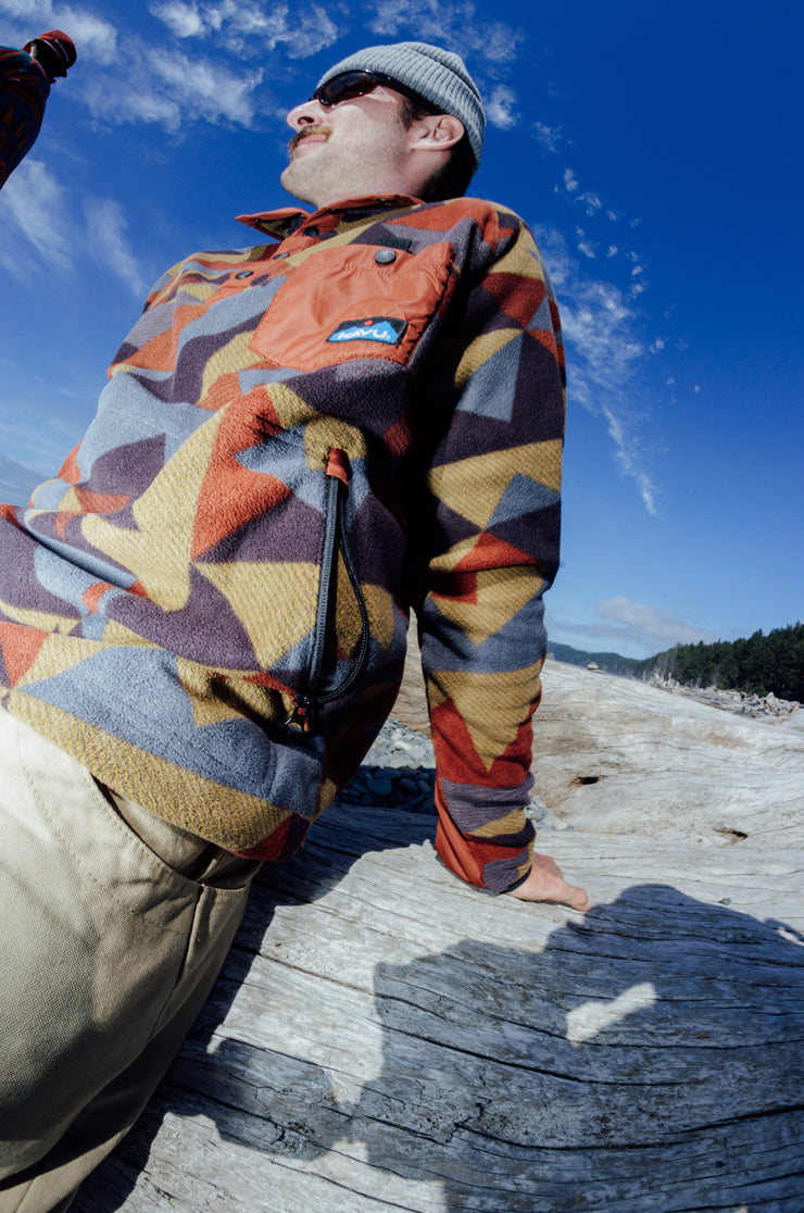KAVU Teannaway Fleece (KAVU Angle) – KAVU Europe