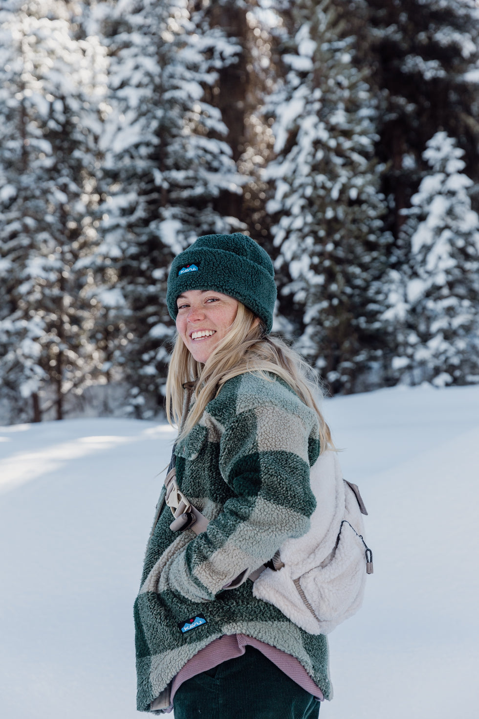 KAVU Fur Ball Beanie (Moonless Night) – KAVU Europe